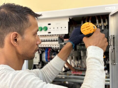 What Size Electrical Panel Do I Need for My Home? - CoreTrade Electric